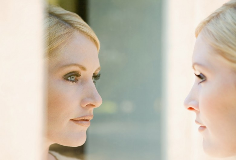 Mirrors window films | Mirrors and one way mirrors